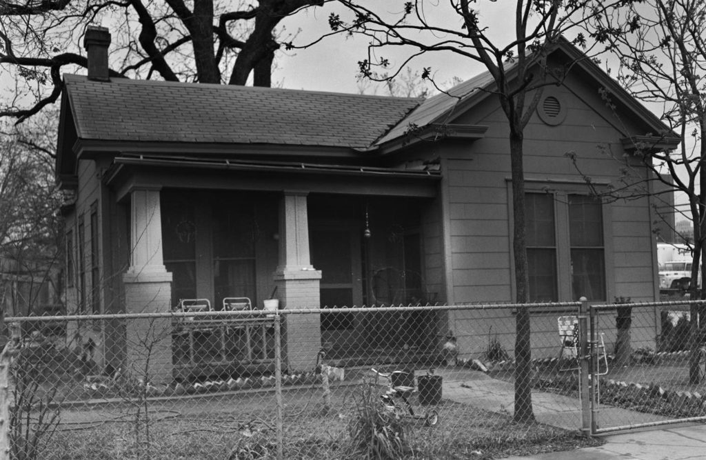 In the Rainey Street District, You Can Learn a Lot From a Sign – TOWERS