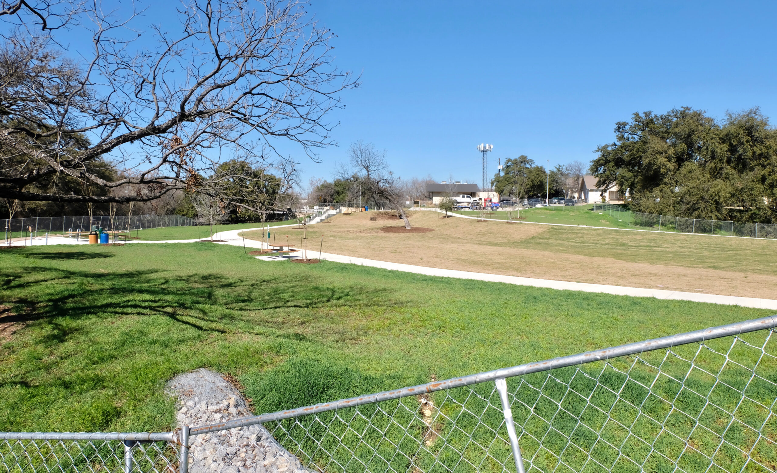 Sticking a Camera Over the Fence at Duncan Park in Downtown Austin – TOWERS