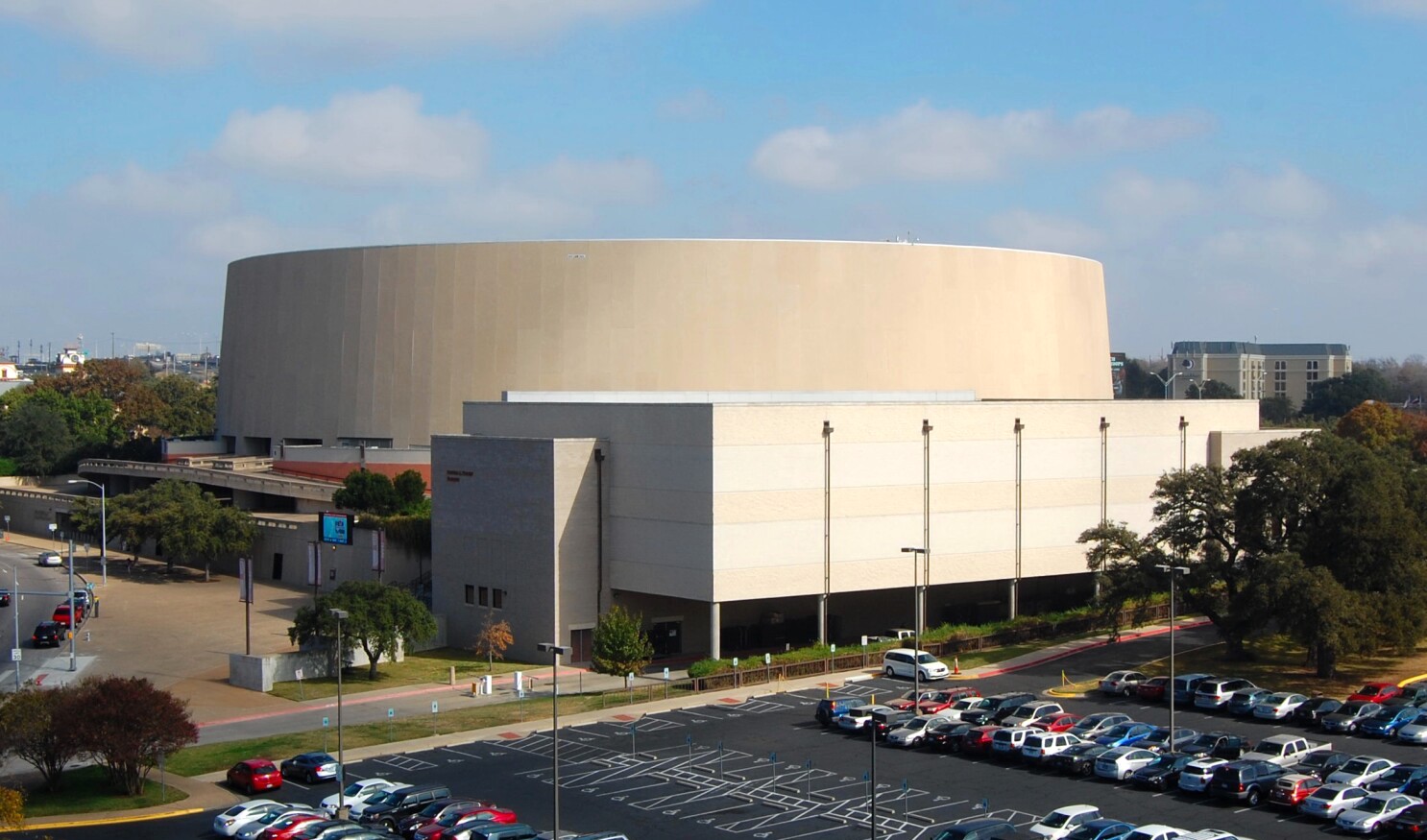 Erwin Center Demolition Work Could Start Next Month in Downtown Austin ...